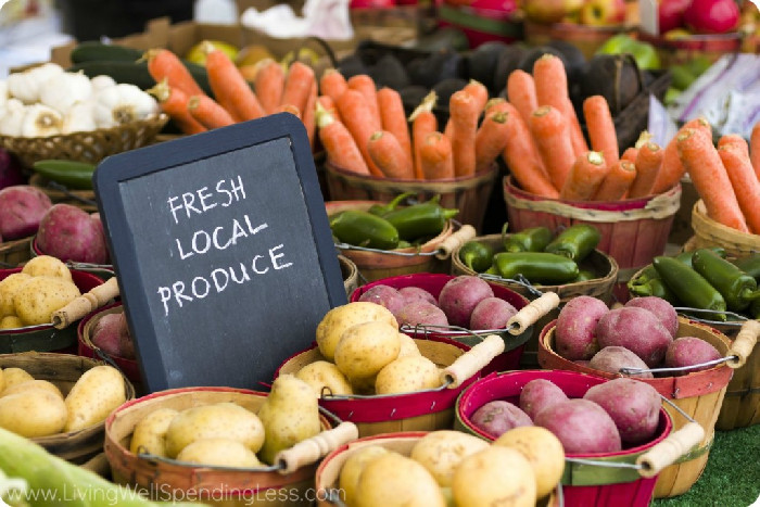 How buying local and seasonal food is better